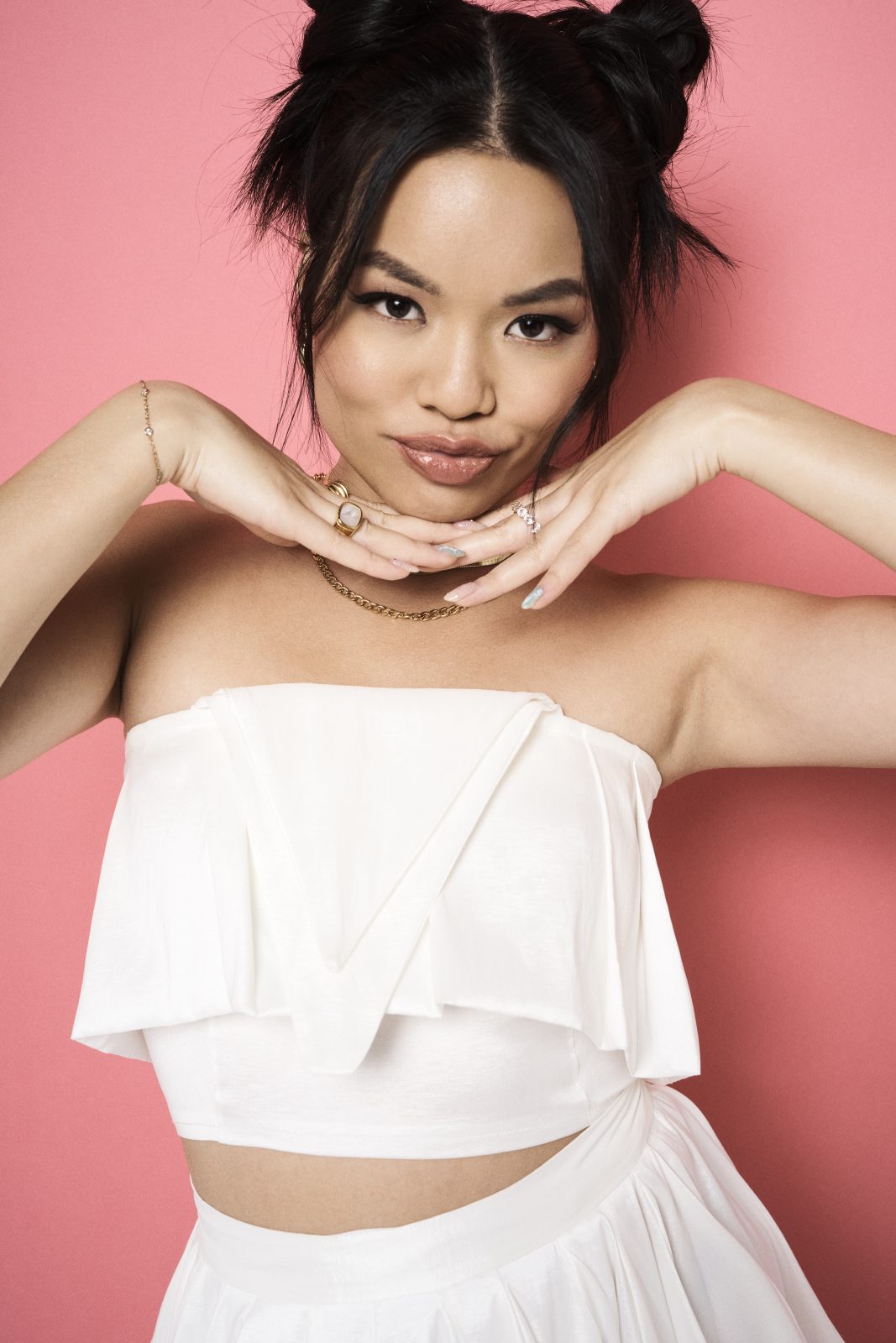 TikTok Icon Vi Luong on the Importance of Unplugging - Cliché Magazine