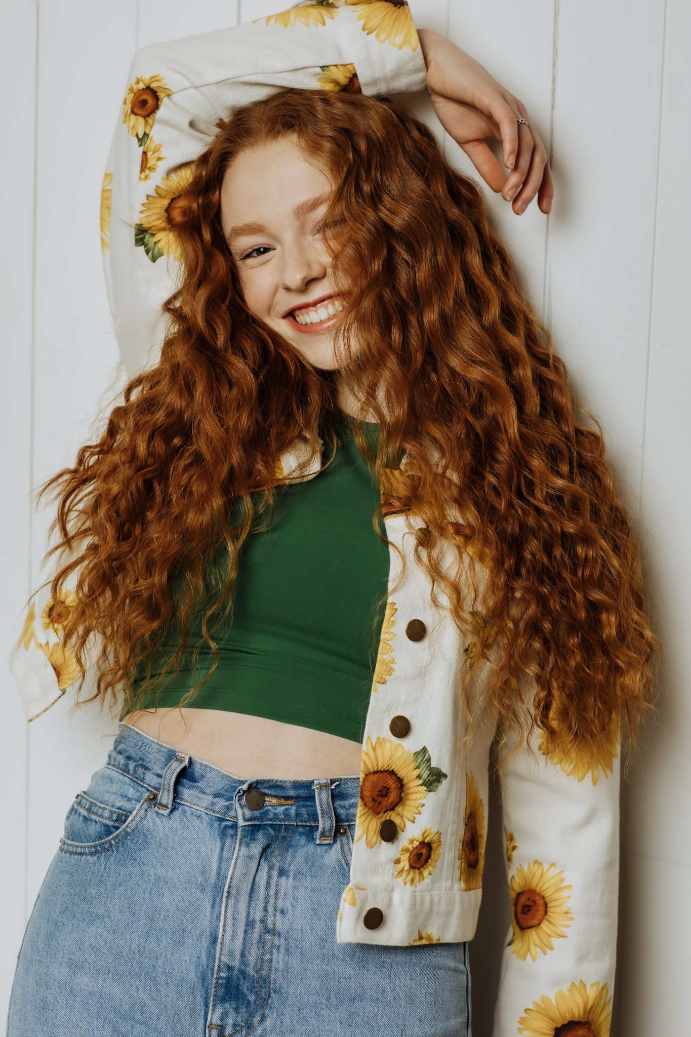 Kyra Leroux Ruffles Some Feathers in “Firefly Lane” - Cliché Magazine