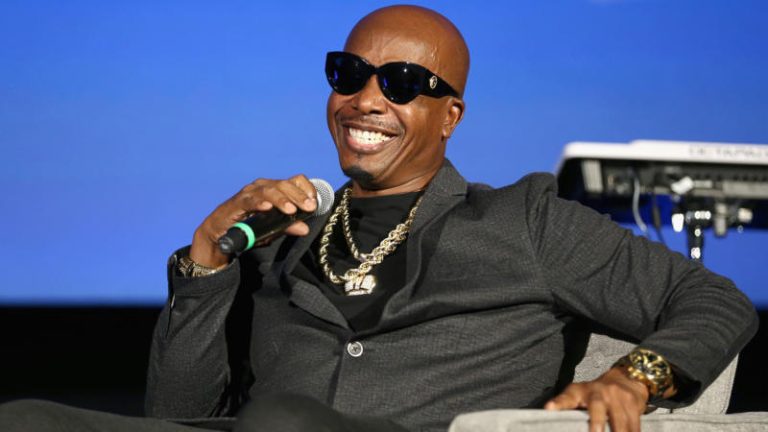 How MC Hammer Went From Bankruptcy And Losing It All To Becoming One Of ...